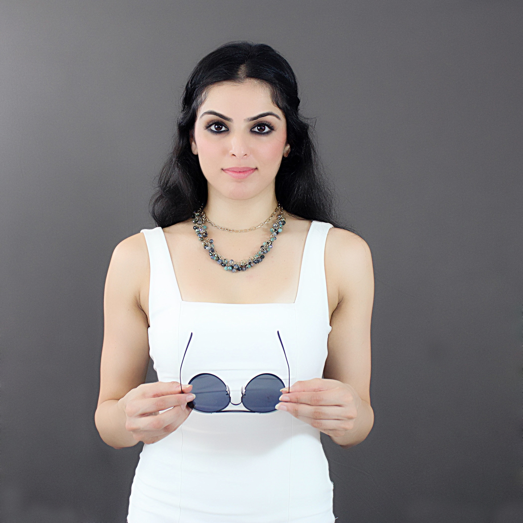 5 Ways to Wear The Shimmy Necklace